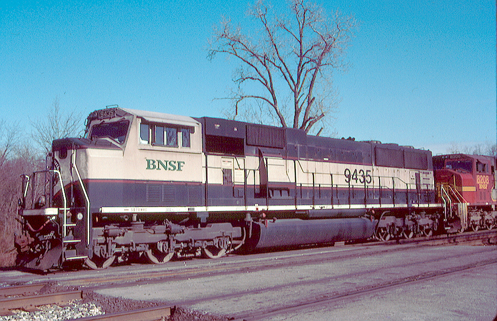 BNSF SD-70mac 9435